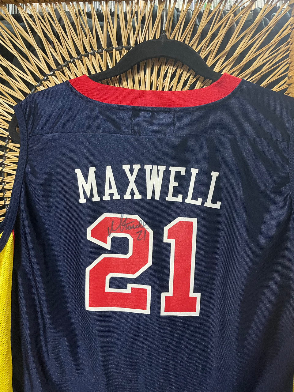 Y2K 2001 WNBA Indiana Fever Monica Maxwell #21 Signed Blue Jersey Size ...