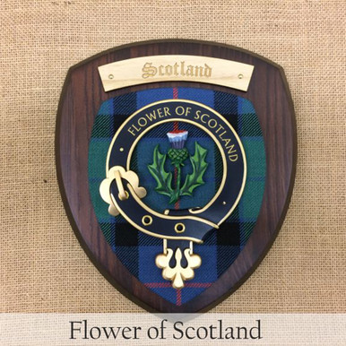 Scottish Wall Plaque - Belt & Crest | Scotcrest