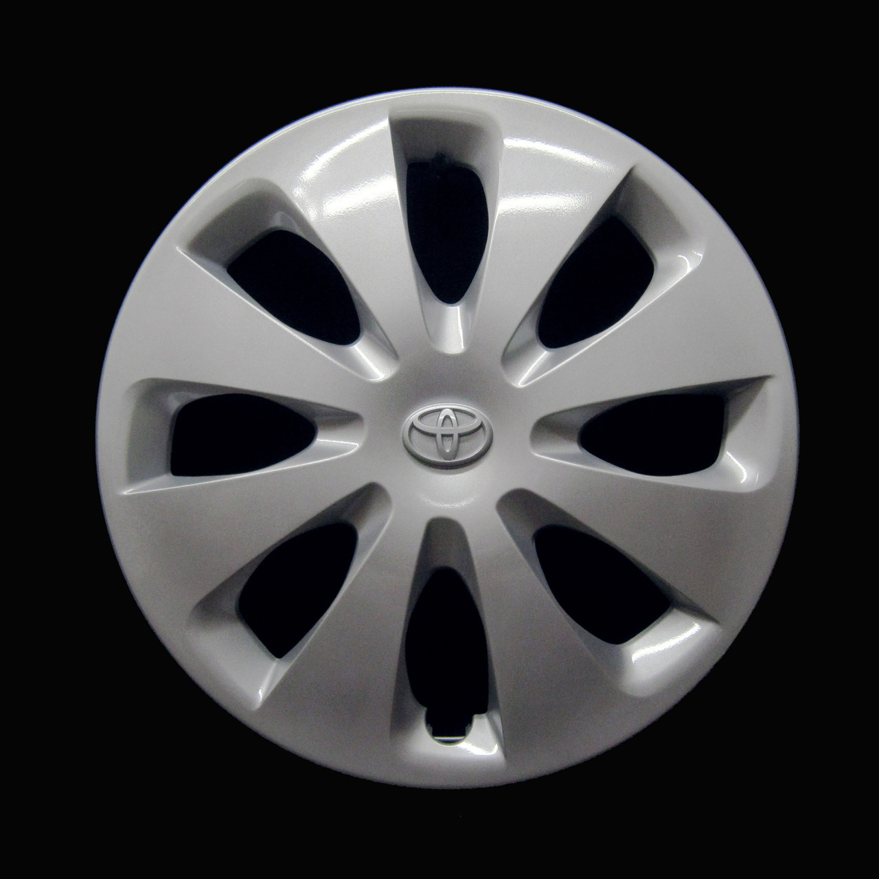 Toyota Prius C (2012-2014) 15" Hubcap - Professionally Reconditioned