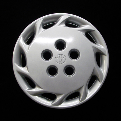 Toyota Camry 1997 1999 14 hubcap Professionally Reconditioned