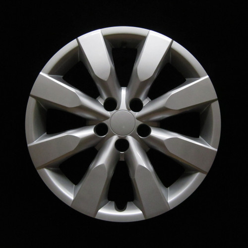 Toyota Corolla (2014-2016) Silver Replica Hubcap