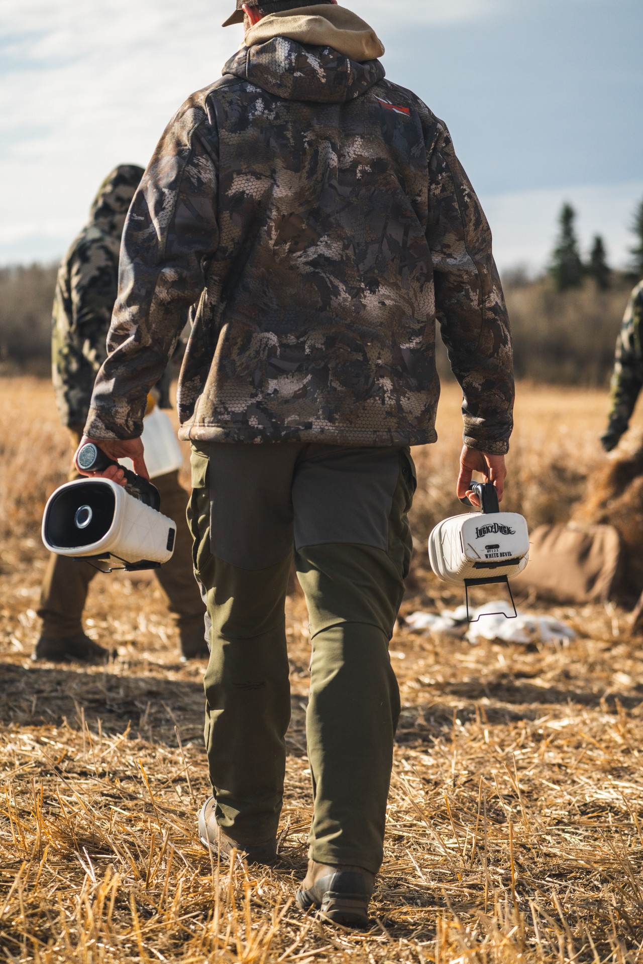 The White Devil E Caller | Lucky Duck Predator Calls