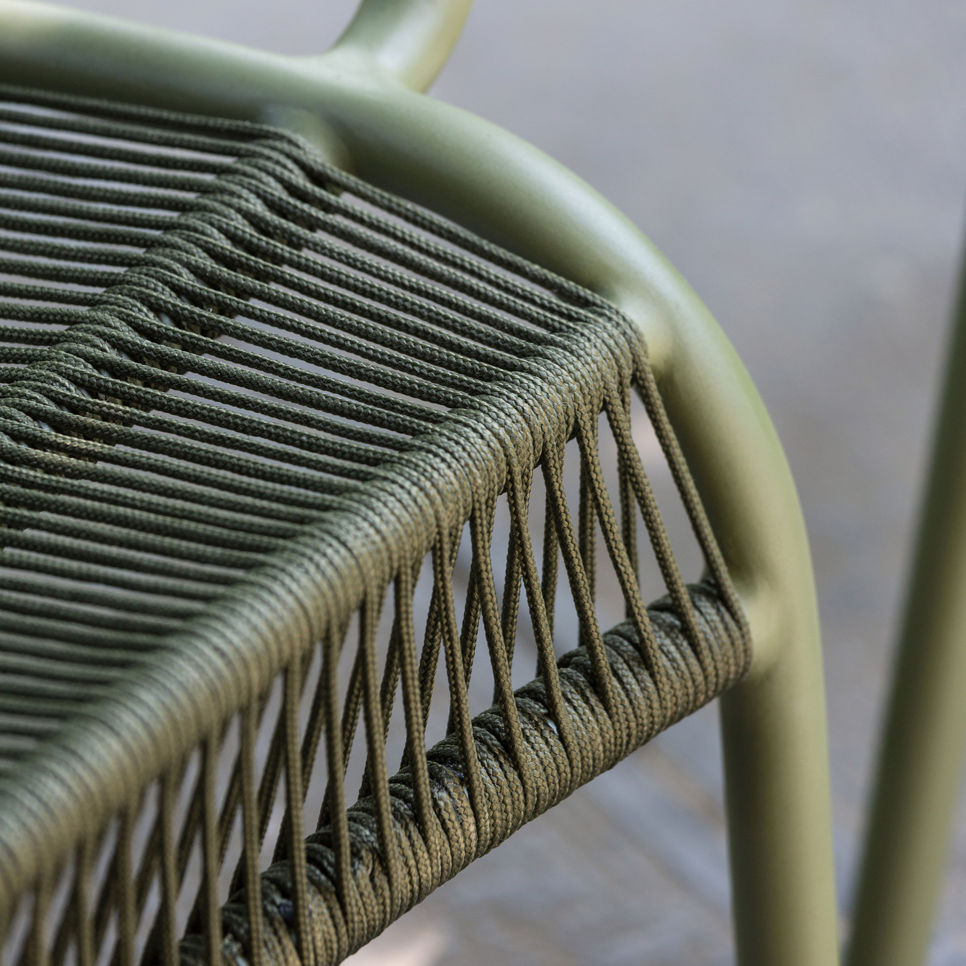 Loop Lounge Chair - Designerie
