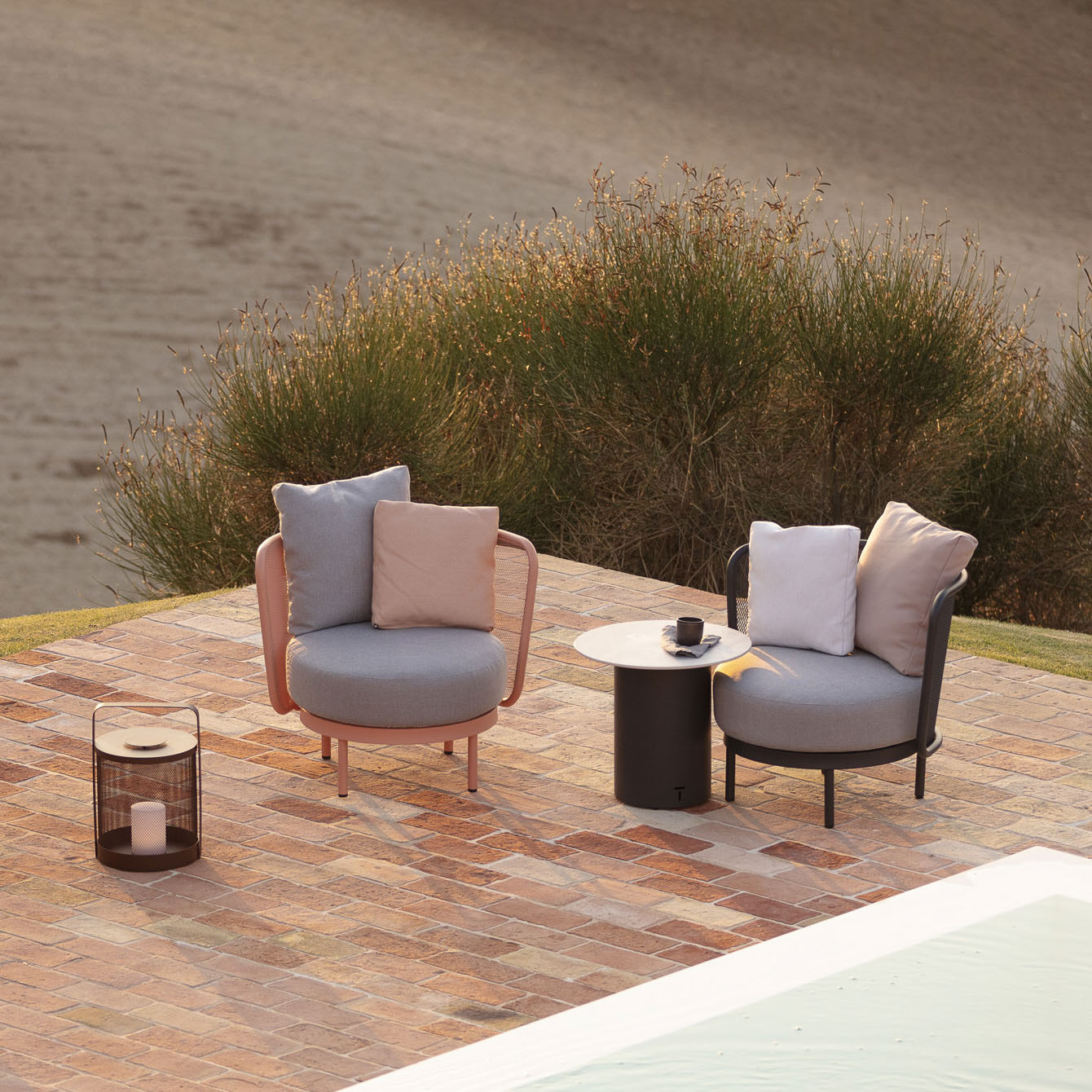 Baza Club Chair - Designerie