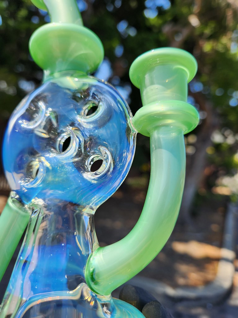 UZZI - Swiss Bubble Dumper Recycler w/ 14mm Female Joint - Chromium ...