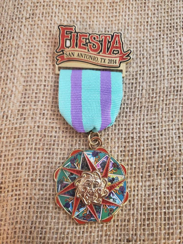 1.75" Medal Topper