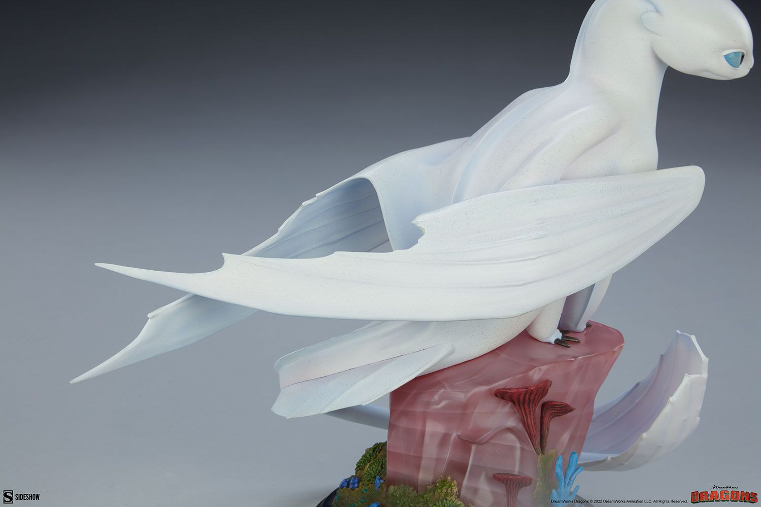 How To Train Your Dragon LIGHT FURY STATUE by Sideshow Collectibles ...