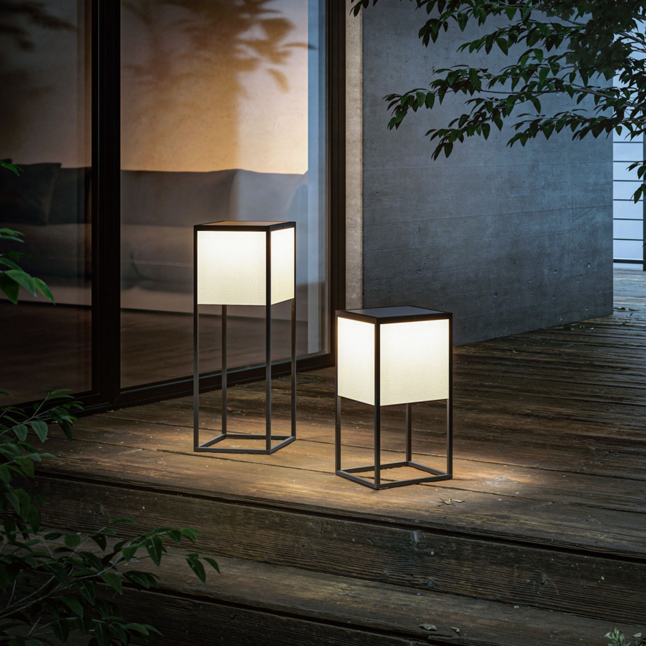 Fil S Deep Black IP65 Portable Solar Touch Lamp - Zest Lighting