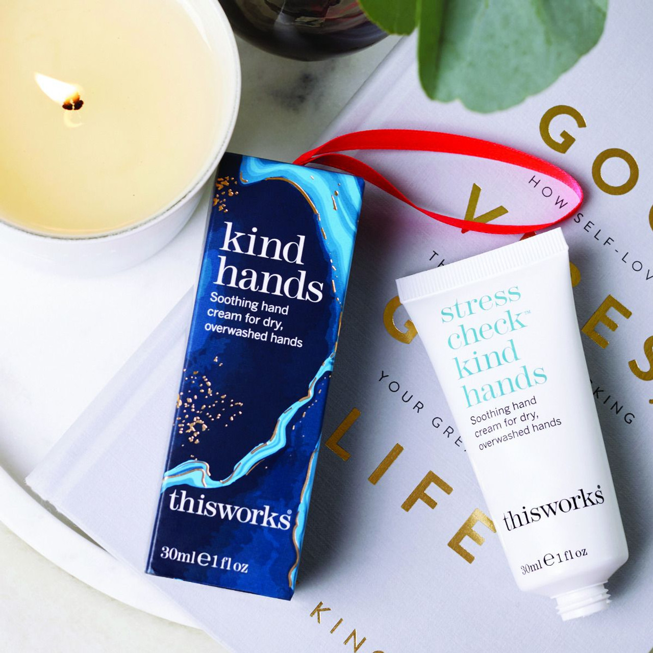 thisworks - Stress Check Kind Hands Ornament 2022 - Beauty Bridge thisworks - Stress Check Kind Hands Ornament 2022 - Beauty Bridge