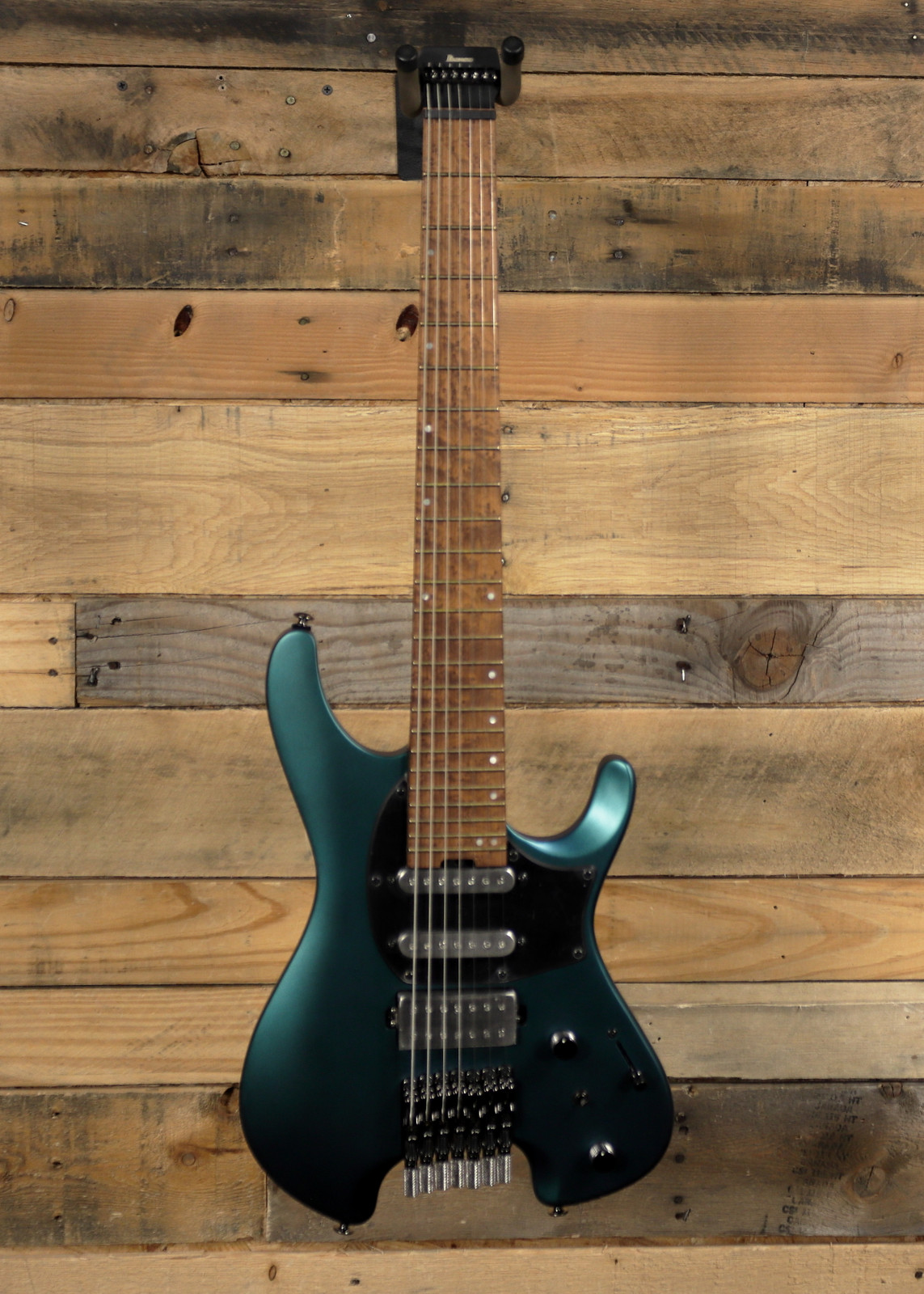 Ibanez Q547 7-String Electric Guitar Guitar Blue Chameleon Metallic ...