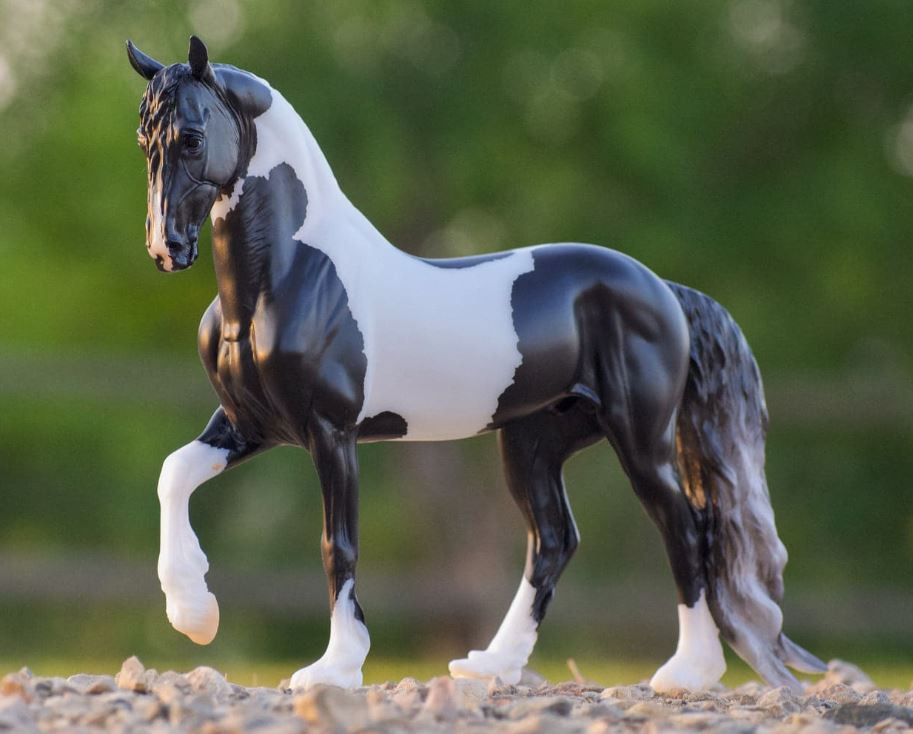 Breyer® Battlefield Angel HP