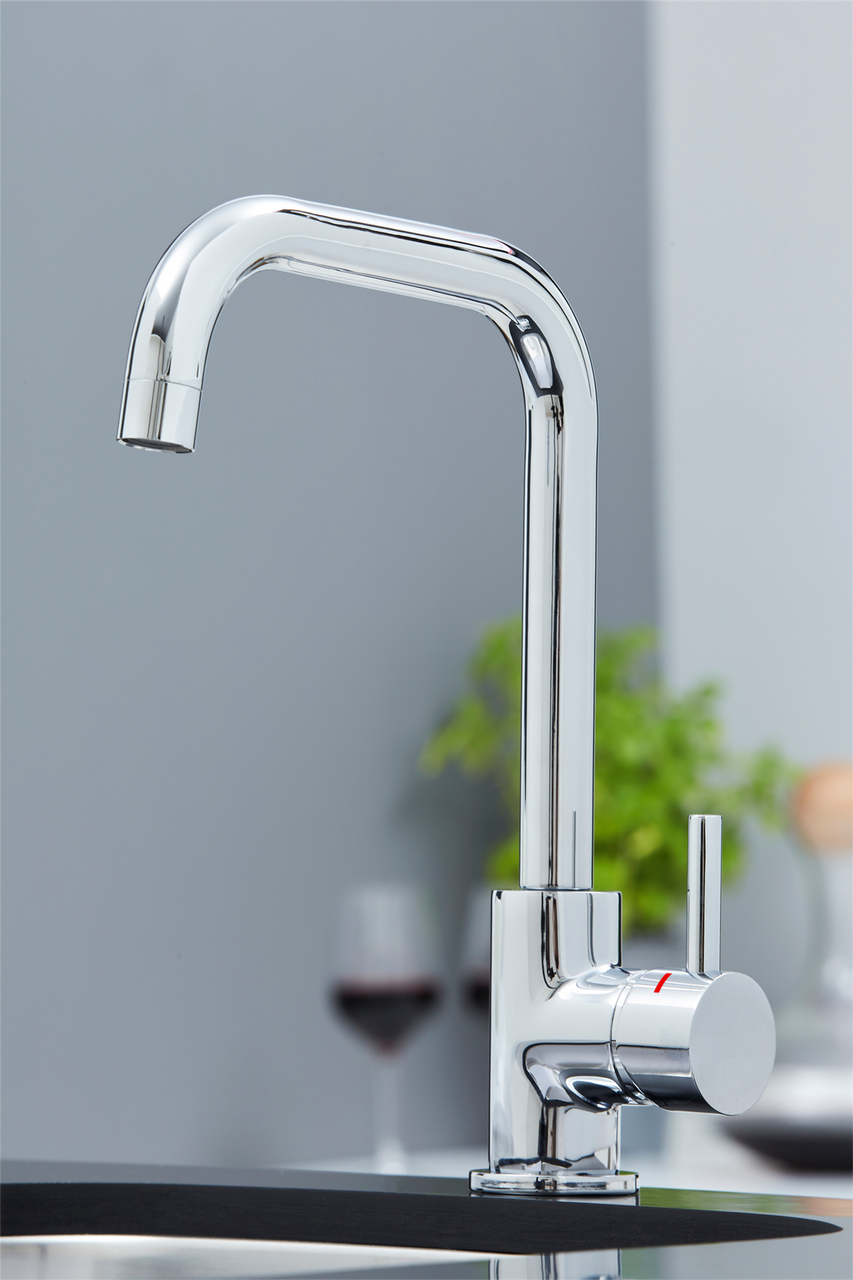 Astracast Sierra 1.0 Bowl White Kitchen Sink & KT6CHD Chrome U-shaped ...