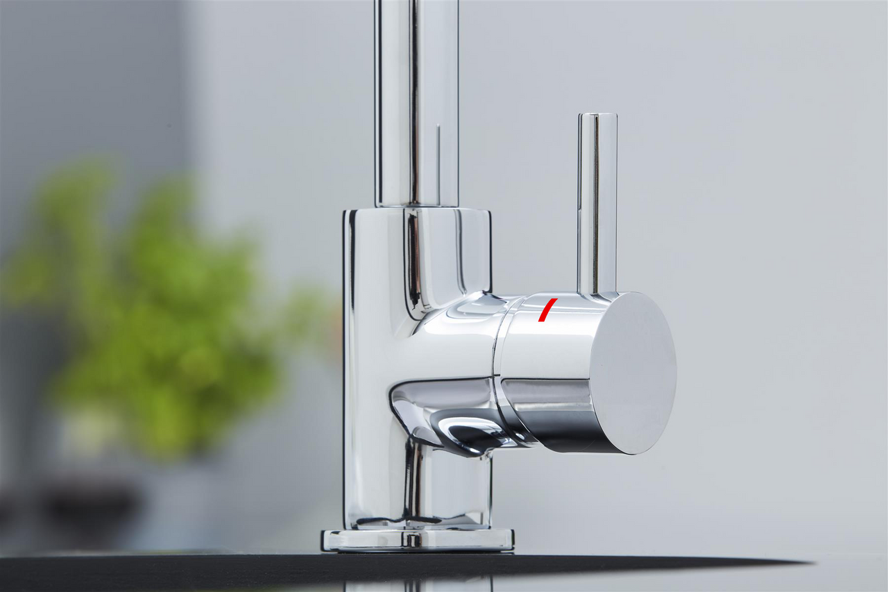 Astracast Sierra 1.0 Bowl White Kitchen Sink & KT6CHD Chrome U-shaped ...