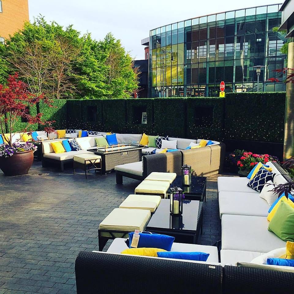 Restaurant Patio Ideas for the Ultimate Dining Experience - Planters ...