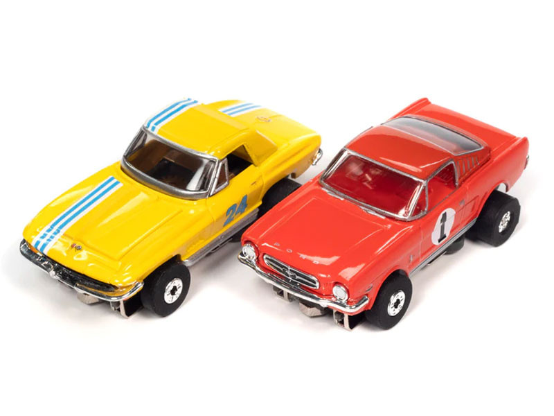 Auto World Double 8 Racing 14.5' HO Slot Car Set