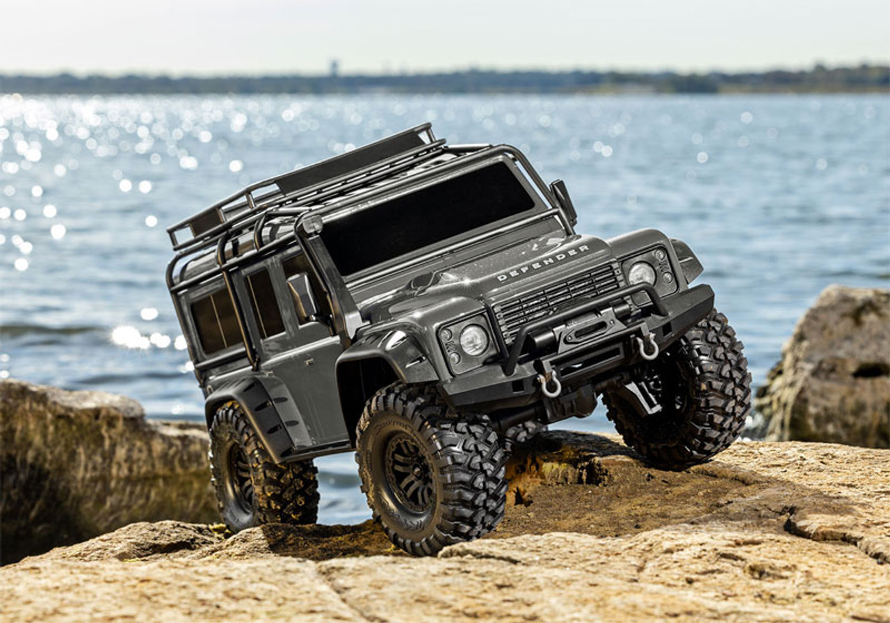 Traxxas TRX-4 Trail RC 4x4 Crawler RTR w/Land Rover Defender Body with Clipless Body w/3S LiPo COMBO