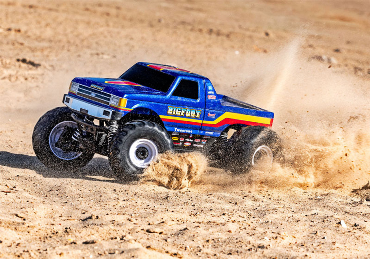 Traxxas BIGFOOT 4X4 Brushless BL-2s RTR Monster Truck & FREE LIPO BATTERY AND USB-C LIPO CHARGER