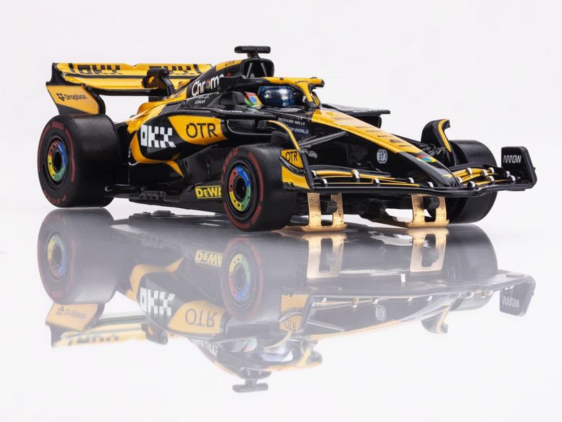 AFX 2024 McLaren MCL38 #81 FY Australian Grand Prix Mega G+ HO Slot Car