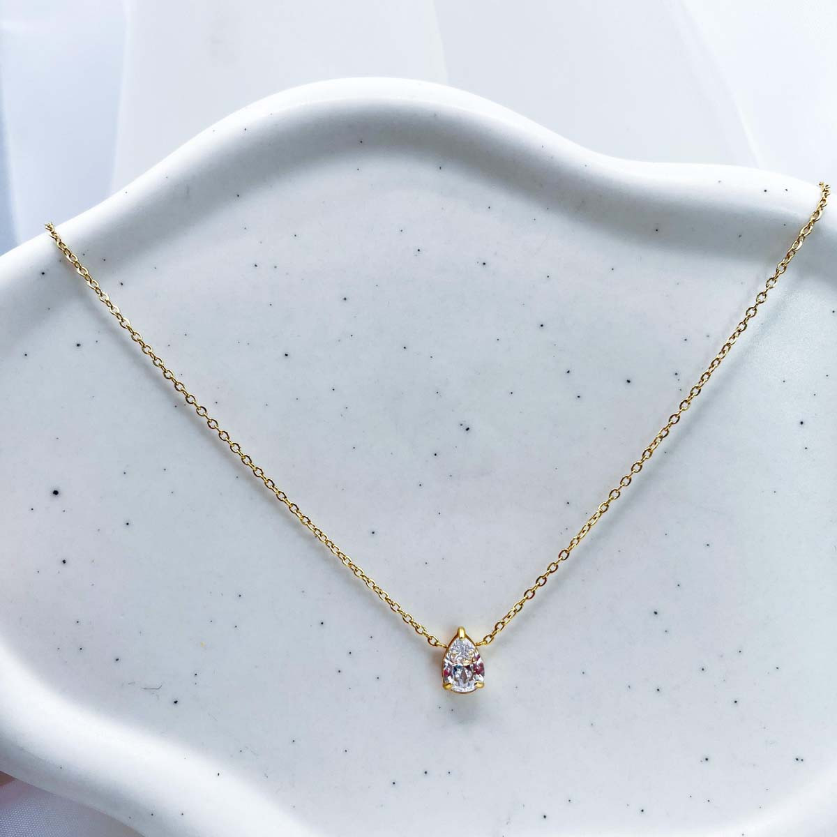 Tear Drop Minimal Dainty Chain Necklace | Kilkenny Design