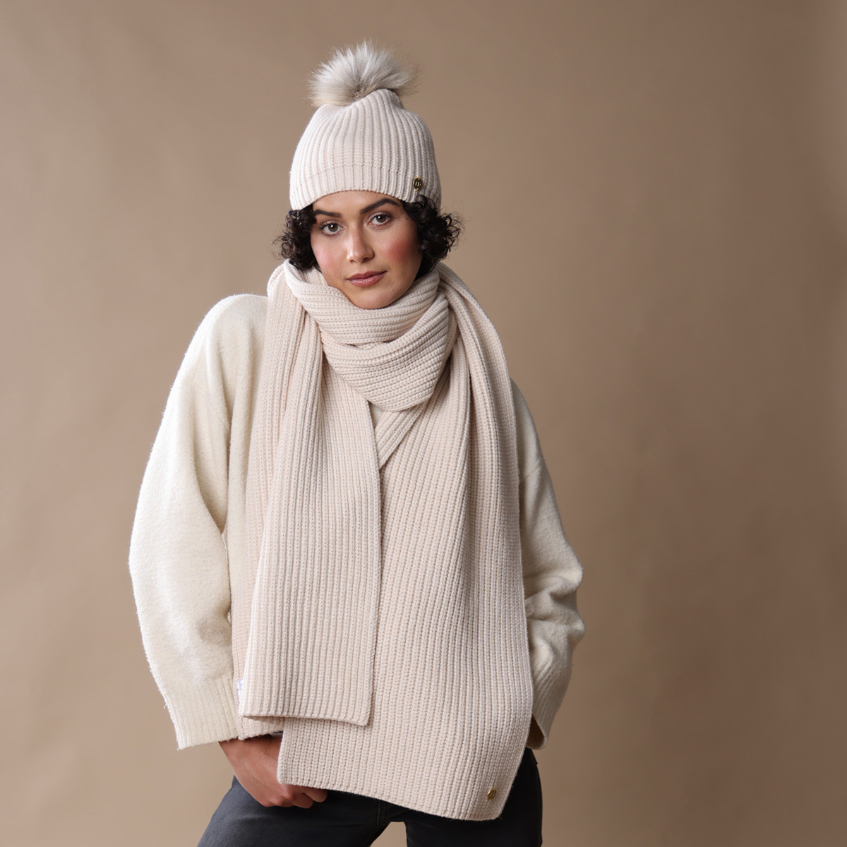 Ribbed Knit Scarf Pattern RIBBED KNIT SCARF PATTERN