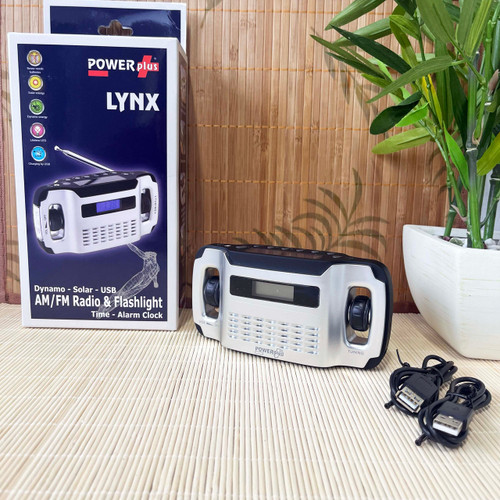 POWERplus Lynx - Solar & Dynamo Powered Radio Torch - It Must Be Green
