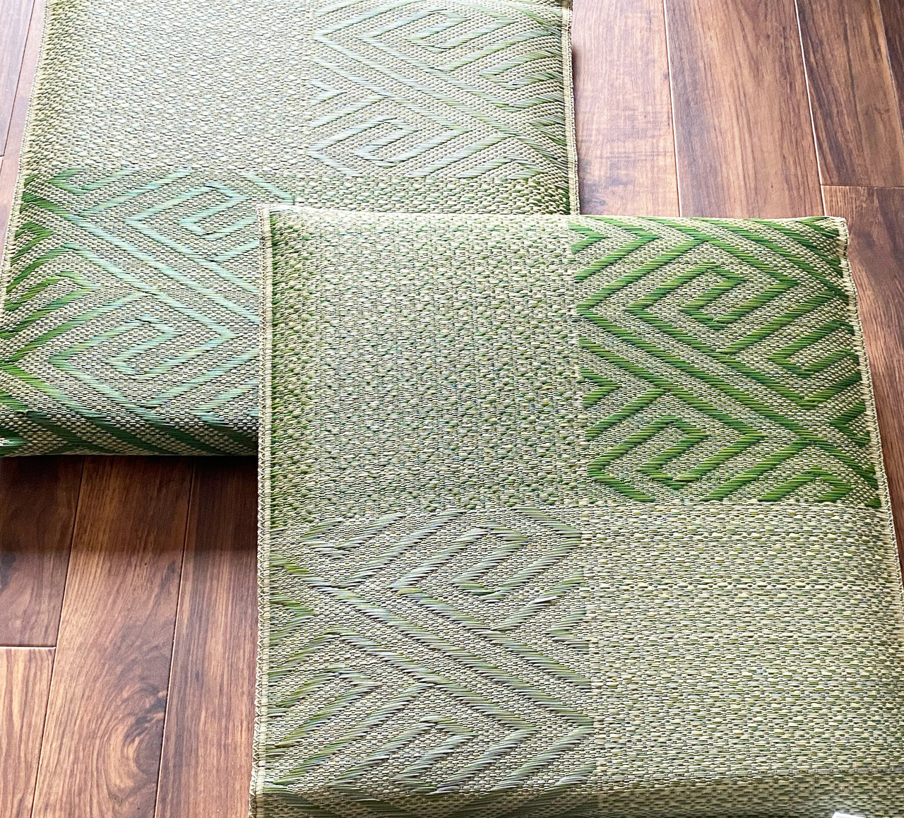 Igusa Zabuton Japanese rush cushion set of 2 Gofu pattern Green 55x55cm ...