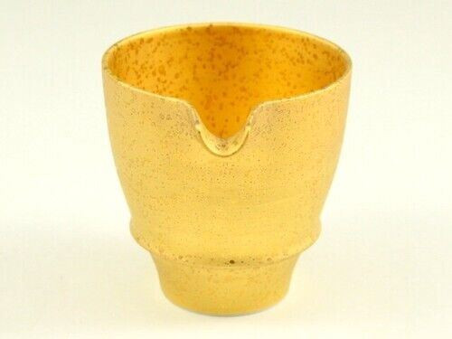 Arita yaki porcelain Japanese Sake pot Katakuchi Takumi no Kura Kinsai Gold