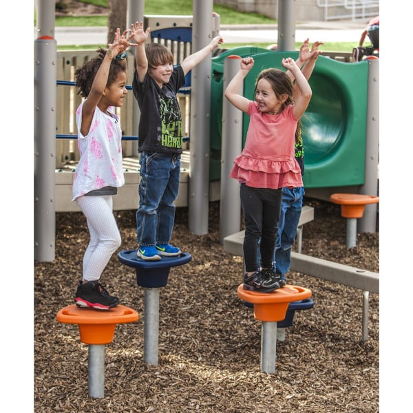Independent Play - Balance - Playground Outfitters