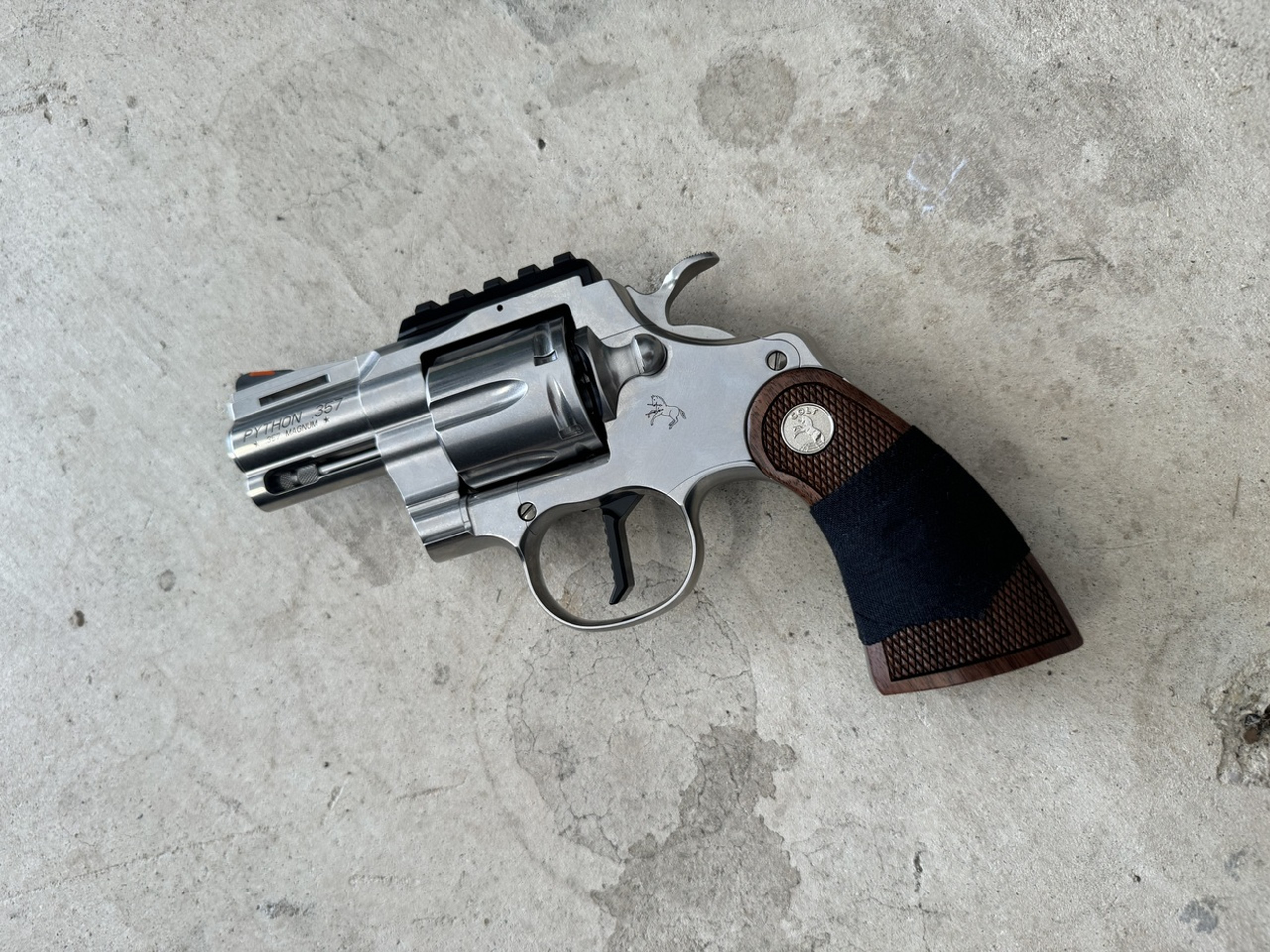 EMPIRE Custom Colt Snakes - Pythons & Anacondas