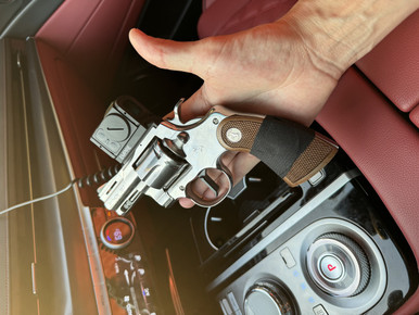 The KURA Optic Mount for Colt Python