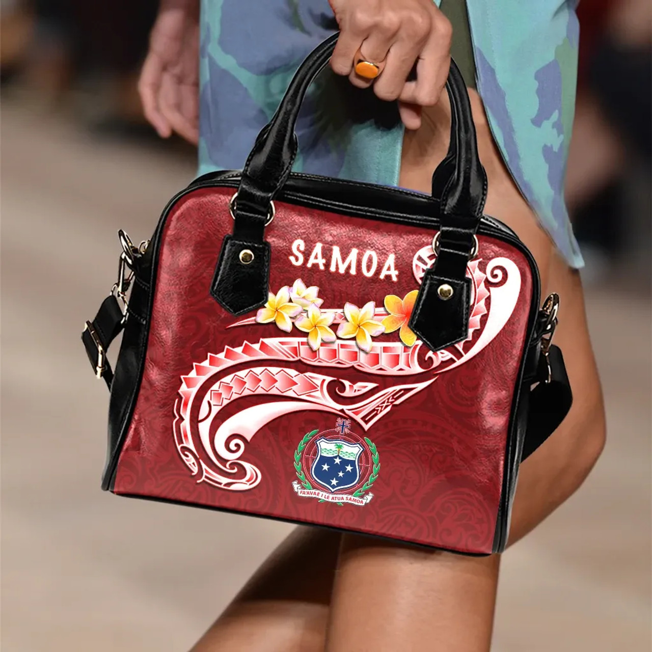 Samoa Shoulder Handbag Samoa Seal Polynesian Patterns Plumeria