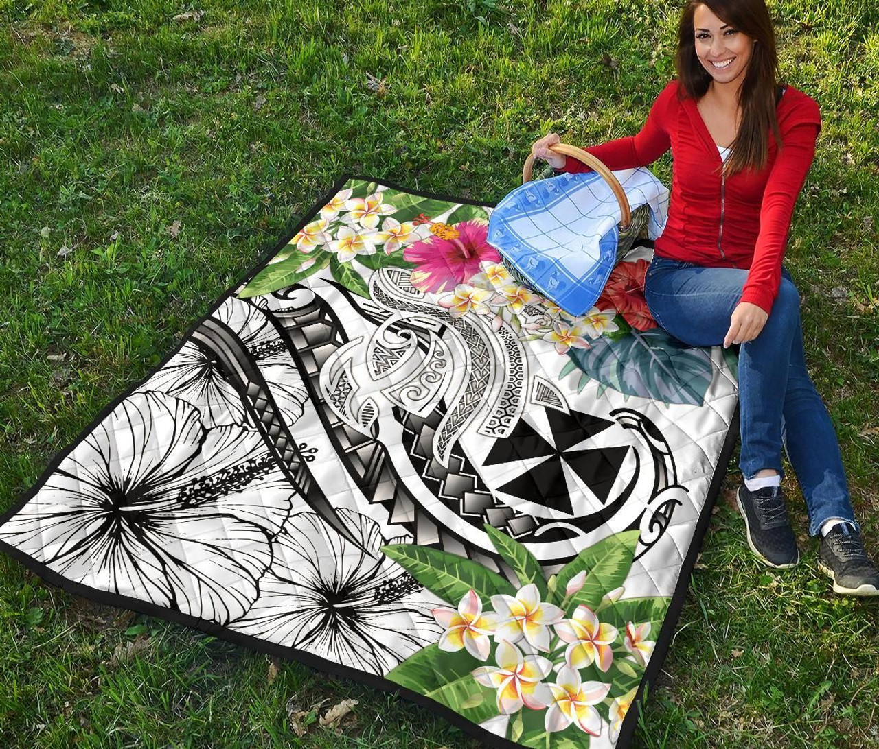 Wallis And Futuna Polynesian Premium Quilt Summer Plumeria White