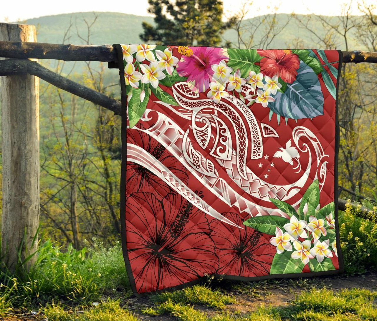 Papua New Guinea Polynesian Premium Quilt Summer Plumeria Red