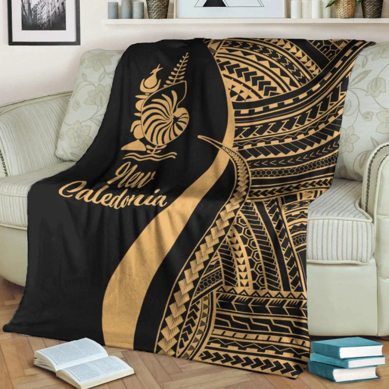 New Caledonia Premium Blanket Gold Polynesian Tentacle Tribal Pattern