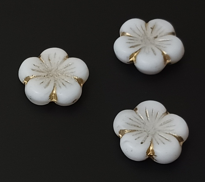 5 Czech Glass 20mm Hibiscus Flower Beads - White Silk Luster Zatirane