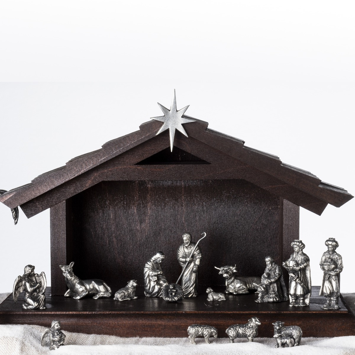 Pewter Nativity Set | Holy Family Figurines | Manger Scene | Creche ...
