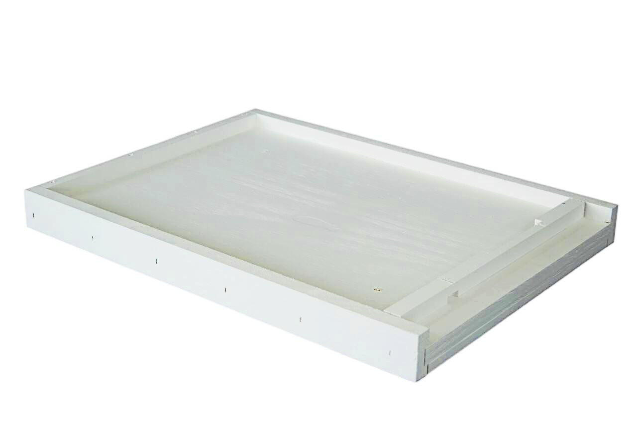 Assembled 8 Frame Beehive Bottom Board | Lappe's Bee Supply