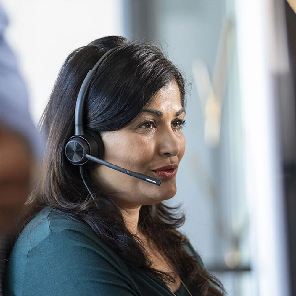 Poly Plantronics Singapore | Poly Plantronics Headsets | Poly ...