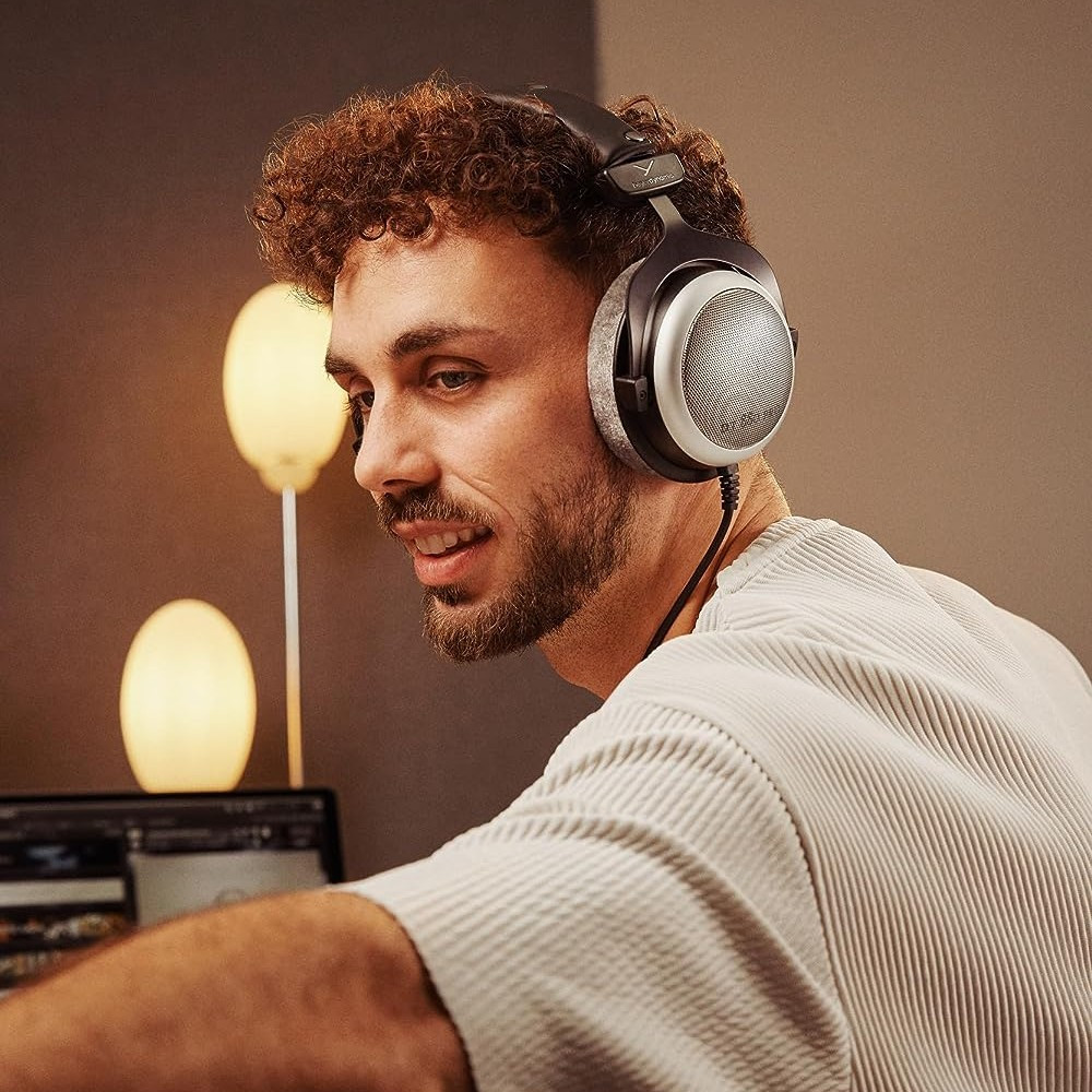 Beyerdynamic Singapore | Beyerdynamic Headphones | Beyerdynamic DT 880 ...