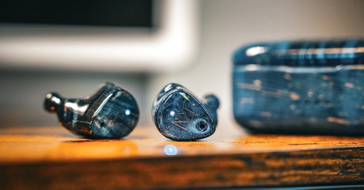 Noble Audio FoKus Prestige: Luxury Sound, Wireless Freedom - HEADPHONES ...