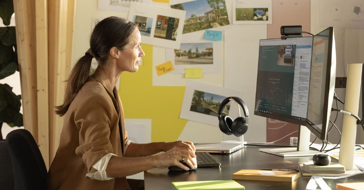 Poly Plantronics Voyager Surround 80: Elevate Your Audio Experience ...