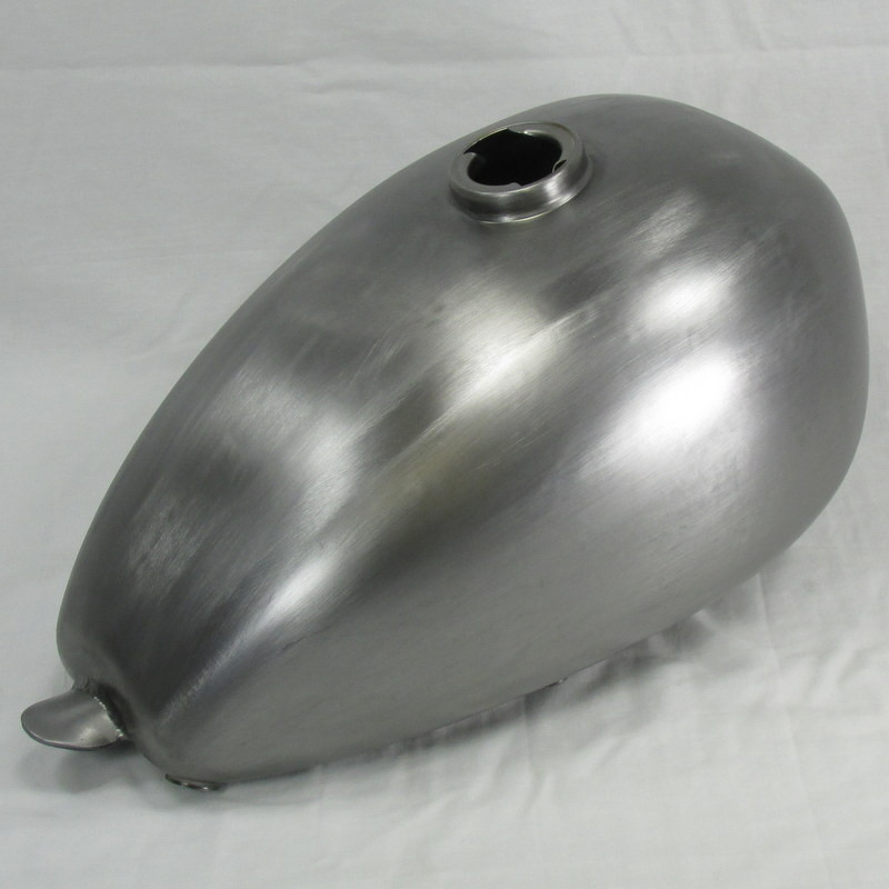 “Frisco Peanut” Style Gas Tank with Low Tunnel and Early Cam Bayonet ...