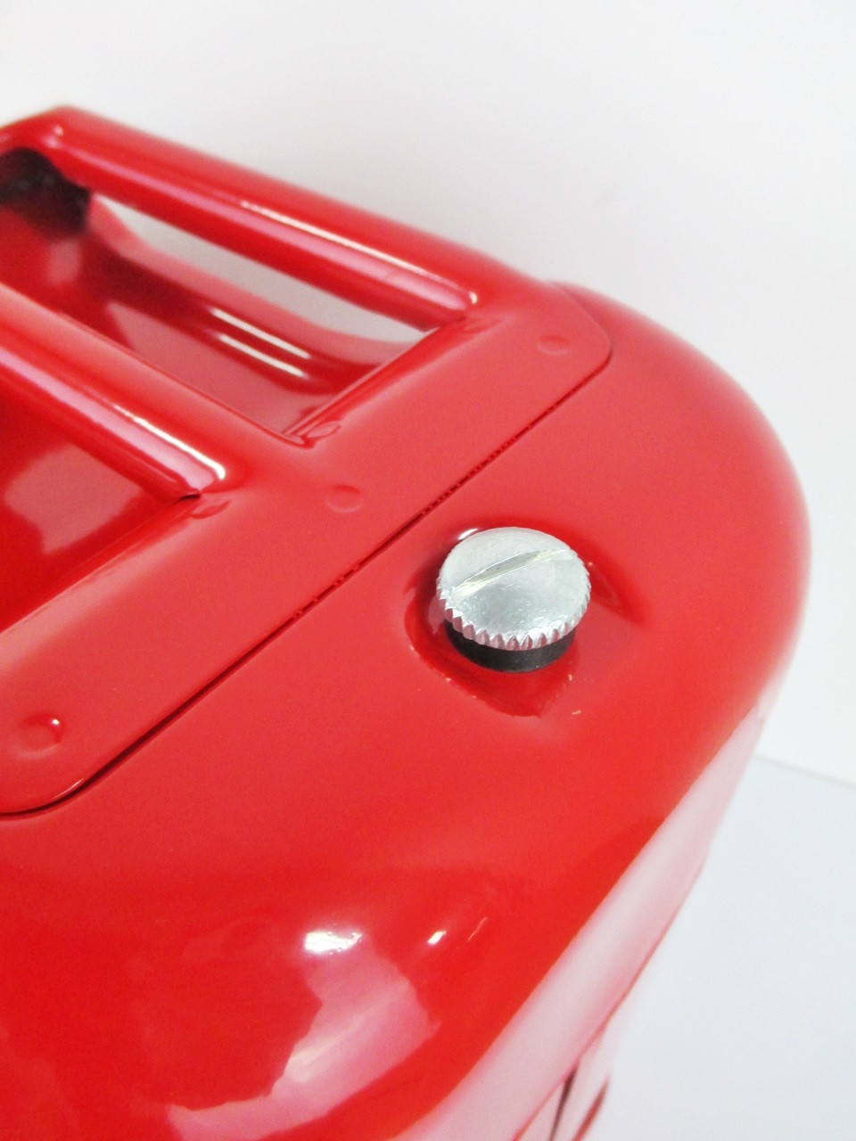 10 Litres Red Metal Fuel (Petrol/Diesel) Jerry Can with Spout - Top ...