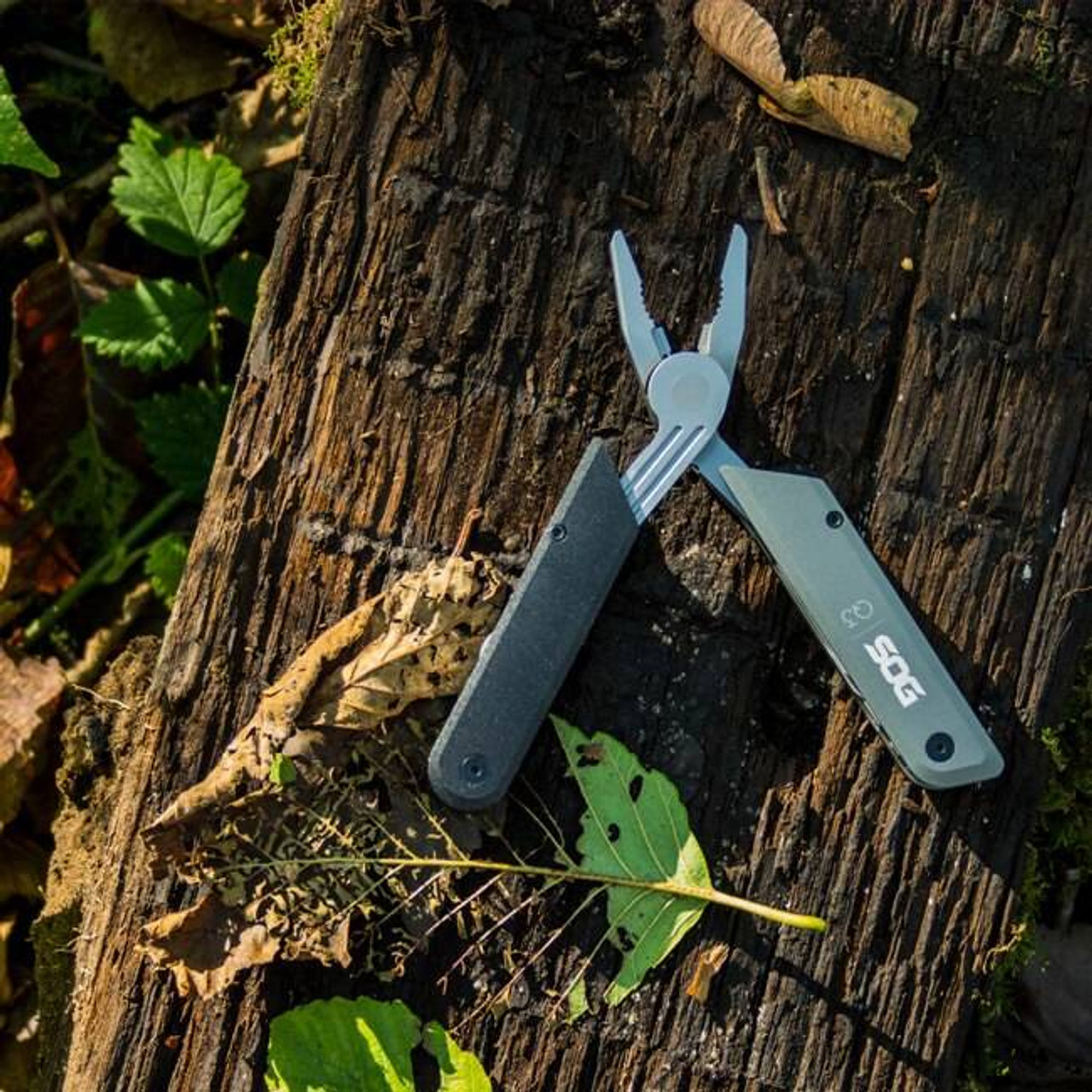 SOG Baton Q3 Folding EDC Multi-Tool
