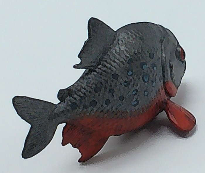 Papo Fish - Piranha #50253 - Vibrant Shiny Silver Scales