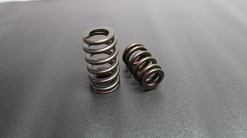 Ferrea Ford Coyote 5.0L Single Beehive Ovate Valve Spring - Set of 32 ...