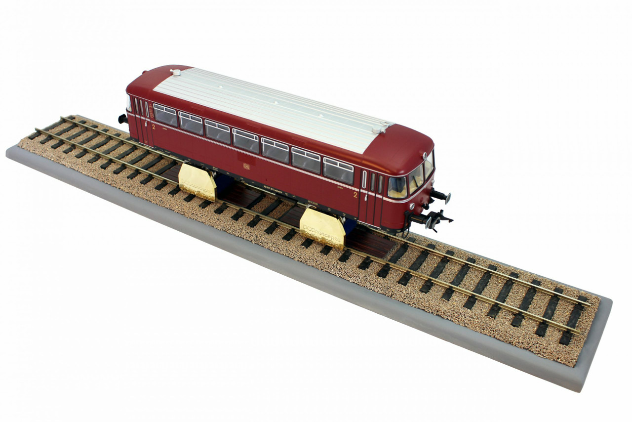 DCC Concepts DCM-RRO.6 O Scale Rolling Road Premium Edition ? 6 Axle ...