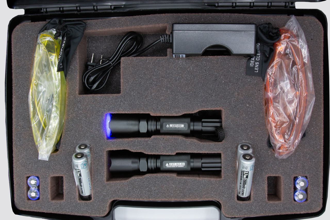 Dual-flashlight crime scene kit - 365nm and 450nm rechargeable kit ...