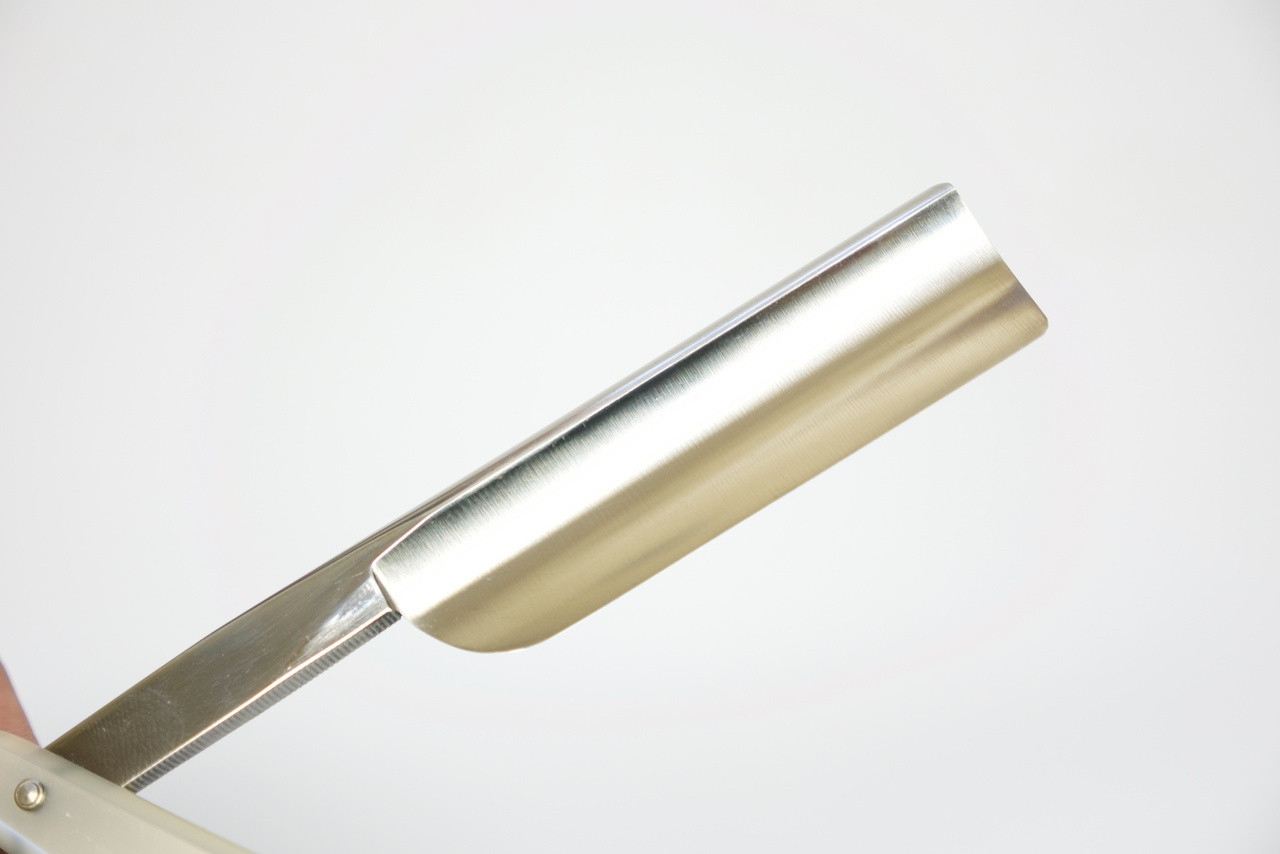 NOS Iwasaki Western Straight razor