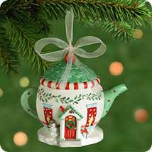 2001 Cozy Home Hallmark Ornament | The Ornament Shop